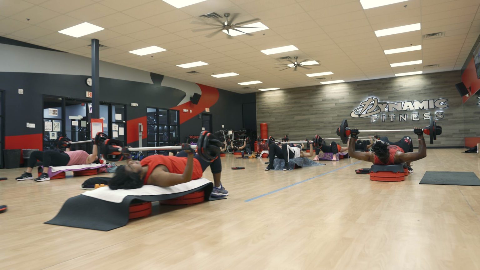 Pearland, TX Fitness & Workout Gym | Fitness Center & Trainers